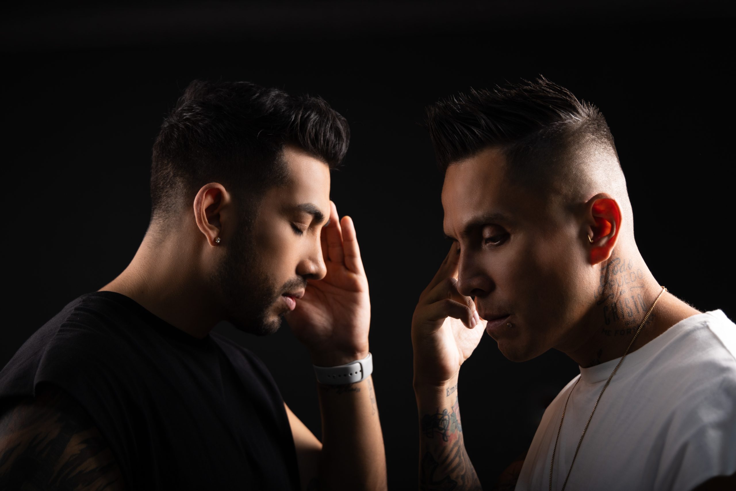 Dúo Idéntico vuelve con el mismo romanticismo de siempre pero ahora en ...